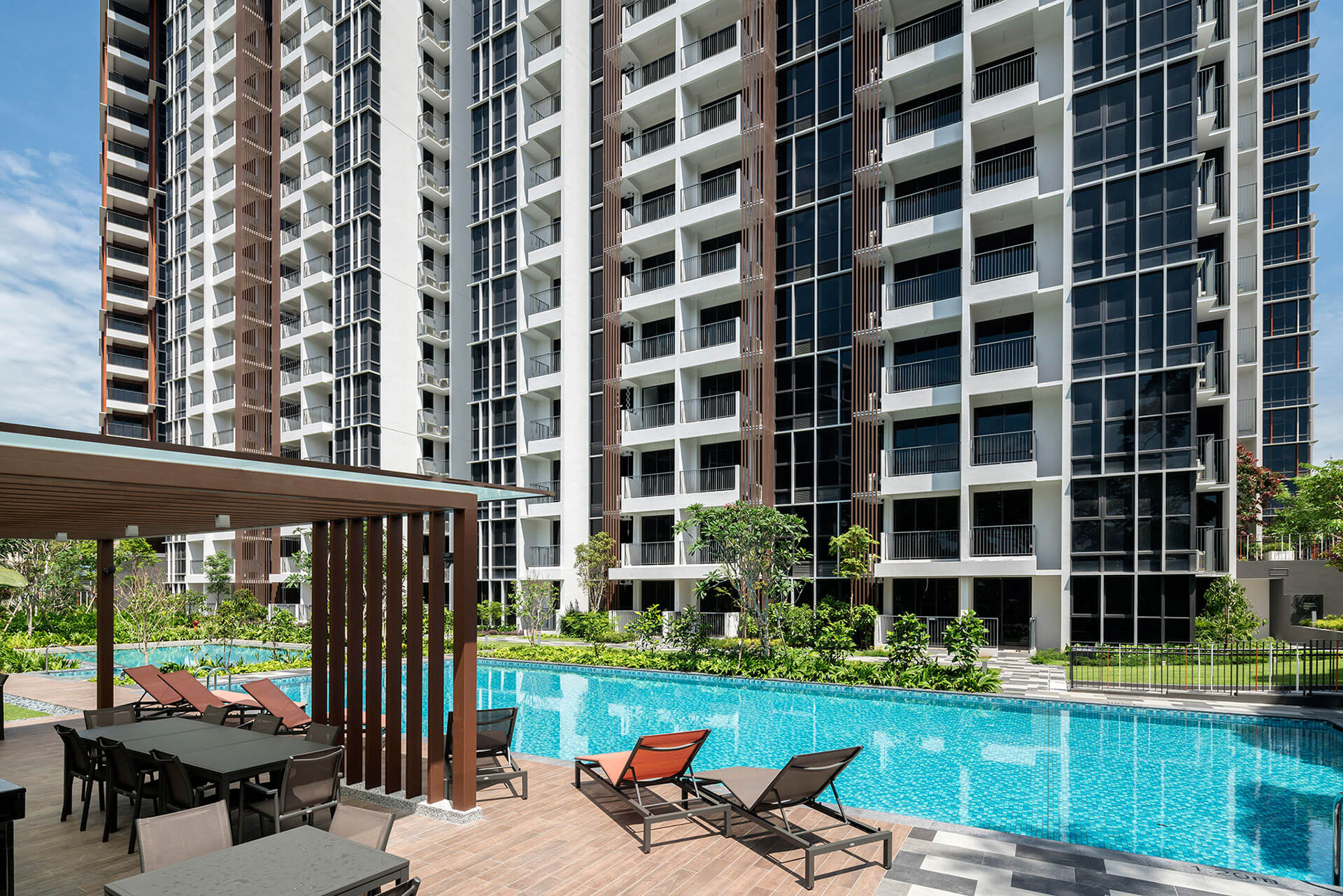 Sims Urban Oasis - Woh Hup